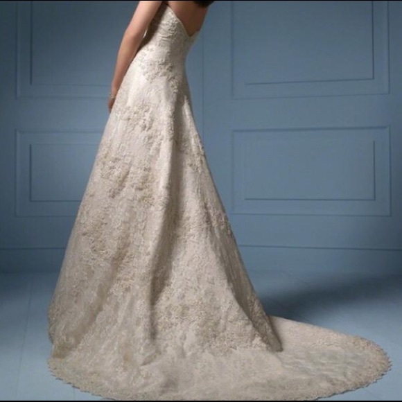 Alfred Angelo | Dresses | Alfred Angelo Sapphire Collection Wedding ...